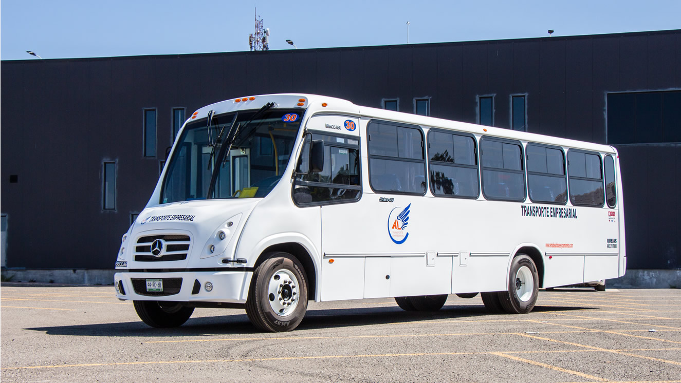 Renta de Autobús para 41 pasajeros